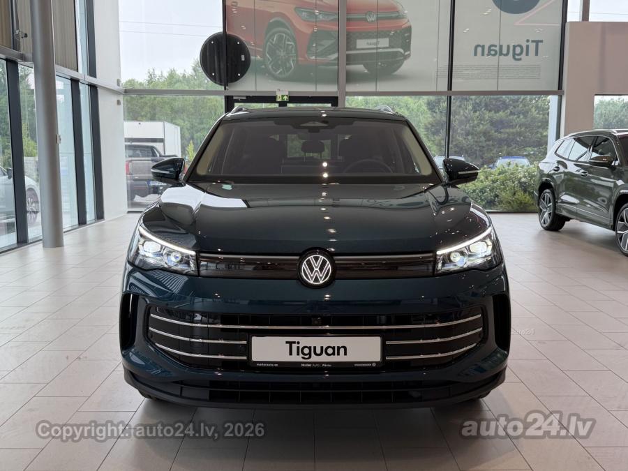 Blue Volkswagen Tiguan 2026 in Parnu, with an engine capacity of 2.00 L and mileage of 1 thousand km for 49375 €, photo 3 on AUTOMOTO.COM.LV