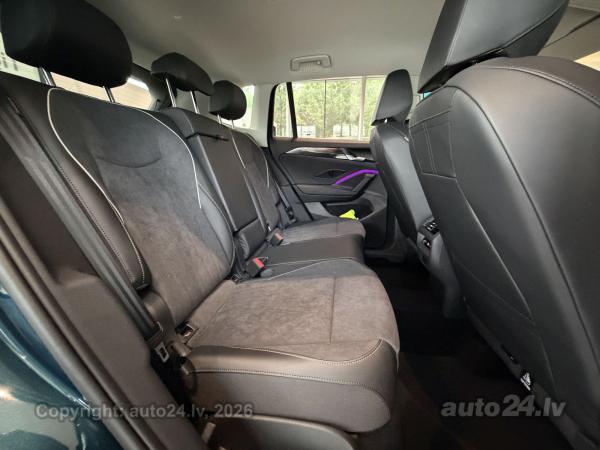 Blue Volkswagen Tiguan 2026 in Parnu, with an engine capacity of 2.00 L and mileage of 1 thousand km for 49375 €, photo 9 on AUTOMOTO.COM.LV