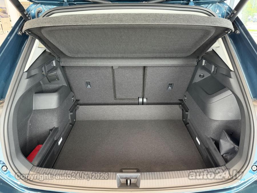 Blue Volkswagen Tiguan 2026 in Parnu, with an engine capacity of 2.00 L and mileage of 1 thousand km for 49375 €, photo 22 on AUTOMOTO.COM.LV