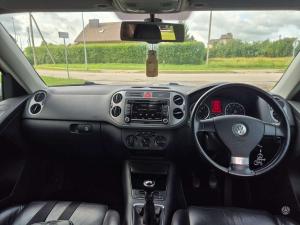 Brūns Volkswagen Tiguan 2008 Šilutė, ar dzinēja tilpumu 2.00 L un nobraukumu 148 tūkst. km par 2450 €, foto 6 vietnē AUTOMOTO.COM.LV