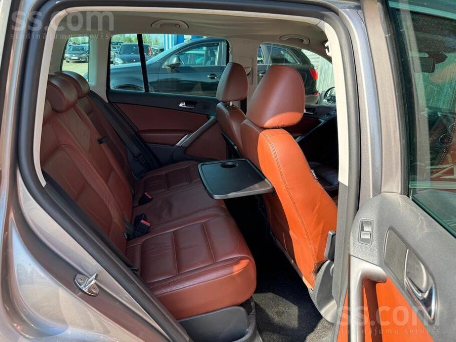 Brūns Volkswagen Tiguan 2008 Rīga, ar dzinēja tilpumu 2.00 L un nobraukumu 325 tūkst. km par 4500 €, foto 8 vietnē AUTOMOTO.COM.LV