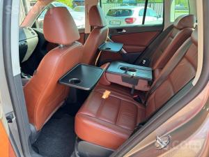 Brūns Volkswagen Tiguan 2008 Rīga, ar dzinēja tilpumu 2.00 L un nobraukumu 325 tūkst. km par 4500 €, foto 11 vietnē AUTOMOTO.COM.LV