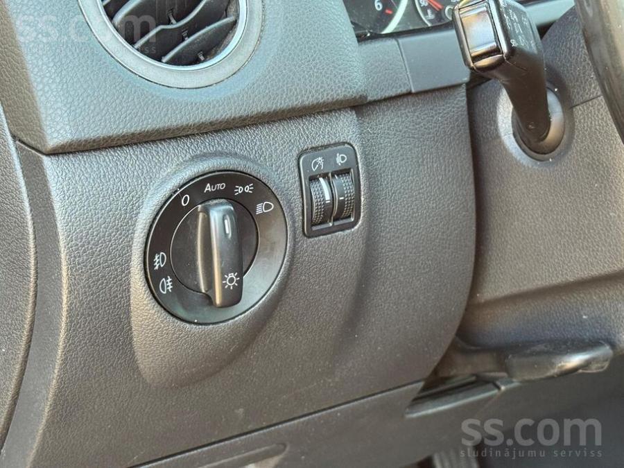 Brūns Volkswagen Tiguan 2008 Rīga, ar dzinēja tilpumu 2.00 L un nobraukumu 325 tūkst. km par 4500 €, foto 13 vietnē AUTOMOTO.COM.LV