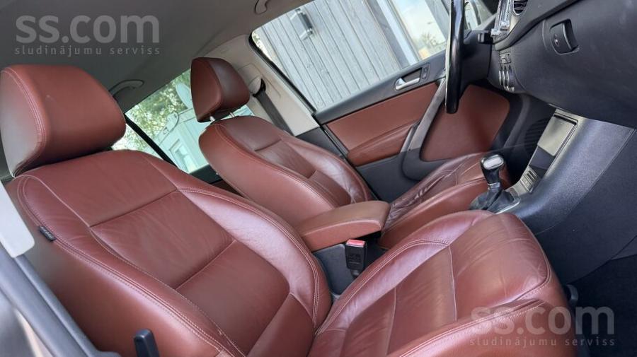 Brūns Volkswagen Tiguan 2008 Rīga, ar dzinēja tilpumu 2.00 L un nobraukumu 327 tūkst. km par 4750 €, foto 9 vietnē AUTOMOTO.COM.LV