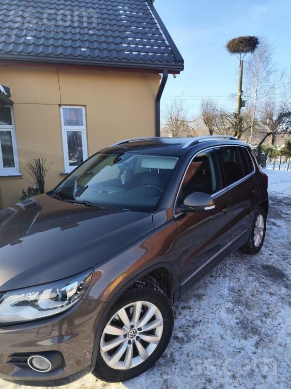 Brūns Volkswagen Tiguan 2011 Talsi, ar dzinēja tilpumu 2.00 L un nobraukumu 215 tūkst. km par 10500 €, foto 3 vietnē AUTOMOTO.COM.LV