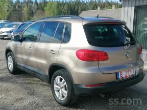 Brūns Volkswagen Tiguan 2011 Valmiera, ar dzinēja tilpumu 1.40 L un nobraukumu 327 tūkst. km par 5250 €, foto 9 vietnē AUTOMOTO.COM.LV