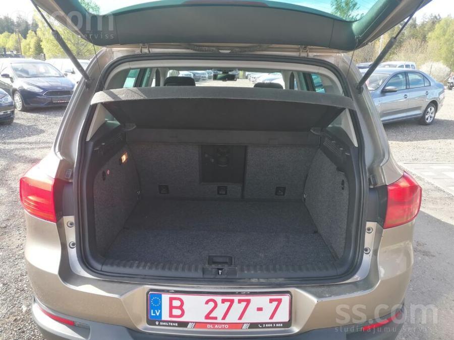 Brūns Volkswagen Tiguan 2011 Valmiera, ar dzinēja tilpumu 1.40 L un nobraukumu 327 tūkst. km par 5250 €, foto 10 vietnē AUTOMOTO.COM.LV