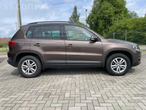 Brown Volkswagen Tiguan 2011 in Ogre, with an engine capacity of 2.00 L and mileage of 305 thousand km for 5470 €, photo 6 on AUTOMOTO.COM.LV