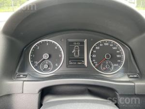 Brown Volkswagen Tiguan 2011 in Ogre, with an engine capacity of 2.00 L and mileage of 305 thousand km for 5470 €, photo 13 on AUTOMOTO.COM.LV