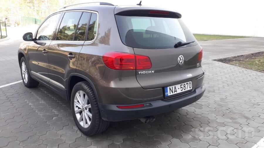 Brown Volkswagen Tiguan 2011 in Riga, with an engine capacity of 2.00 L and mileage of 294 thousand km for 8190 €, photo 9 on AUTOMOTO.COM.LV