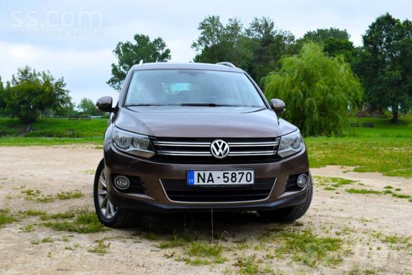 Brūns Volkswagen Tiguan 2011 Rīga, ar dzinēja tilpumu 2.00 L un nobraukumu 294 tūkst. km par 7790 €, foto 2 vietnē AUTOMOTO.COM.LV