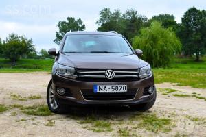 Brūns Volkswagen Tiguan 2011 Rīga, ar dzinēja tilpumu 2.00 L un nobraukumu 294 tūkst. km par 7790 €, foto 3 vietnē AUTOMOTO.COM.LV