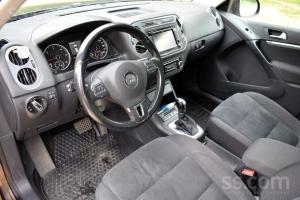 Brūns Volkswagen Tiguan 2011 Rīga, ar dzinēja tilpumu 2.00 L un nobraukumu 294 tūkst. km par 7790 €, foto 8 vietnē AUTOMOTO.COM.LV