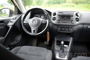 Brūns Volkswagen Tiguan 2011 Rīga, ar dzinēja tilpumu 2.00 L un nobraukumu 294 tūkst. km par 7790 €, foto 15 vietnē AUTOMOTO.COM.LV