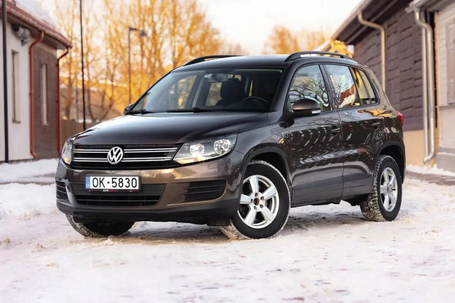Brūns Volkswagen Tiguan 2011 Jelgava, ar dzinēja tilpumu 2.00 L un nobraukumu 168 tūkst. km par 10300 €, foto 1 vietnē AUTOMOTO.COM.LV