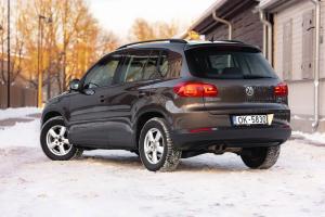 Brūns Volkswagen Tiguan 2011 Jelgava, ar dzinēja tilpumu 2.00 L un nobraukumu 168 tūkst. km par 10300 €, foto 5 vietnē AUTOMOTO.COM.LV