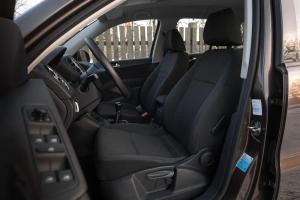 Brūns Volkswagen Tiguan 2011 Jelgava, ar dzinēja tilpumu 2.00 L un nobraukumu 168 tūkst. km par 10300 €, foto 13 vietnē AUTOMOTO.COM.LV