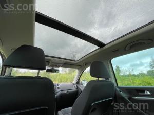 Brown Volkswagen Tiguan 2011 in Riga, with an engine capacity of 2.00 L and mileage of 339 thousand km for 8300 €, photo 3 on AUTOMOTO.COM.LV