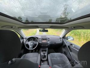 Brown Volkswagen Tiguan 2011 in Riga, with an engine capacity of 2.00 L and mileage of 339 thousand km for 8300 €, photo 4 on AUTOMOTO.COM.LV
