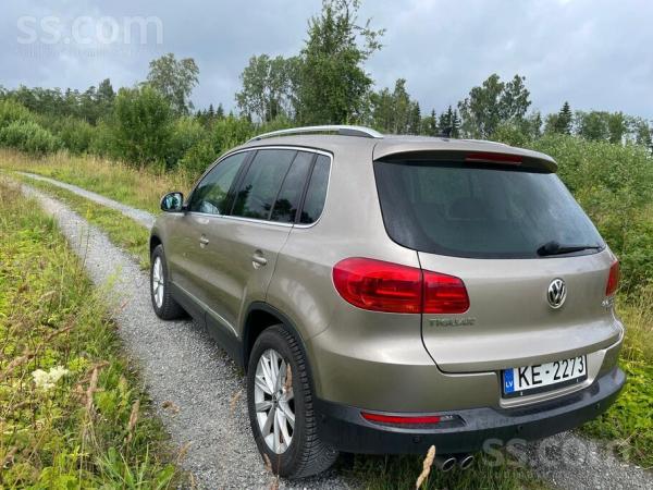Brūns Volkswagen Tiguan 2011 Rīga, ar dzinēja tilpumu 2.00 L un nobraukumu 339 tūkst. km par 8300 €, foto 4 vietnē AUTOMOTO.COM.LV