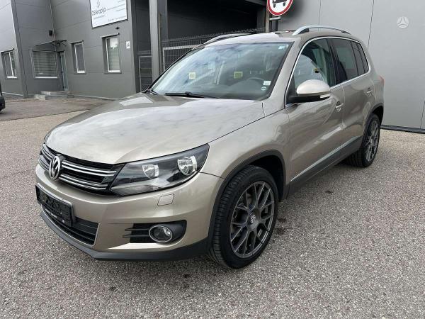 Brūns Volkswagen Tiguan 2011 Marijampole, ar dzinēja tilpumu 1.39 L un nobraukumu 226 tūkst. km par 6150 €, foto 1 vietnē AUTOMOTO.COM.LV