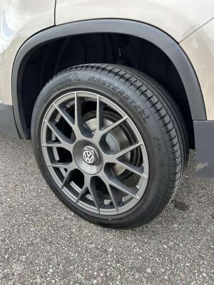 Brūns Volkswagen Tiguan 2011 Marijampole, ar dzinēja tilpumu 1.39 L un nobraukumu 226 tūkst. km par 6150 €, foto 6 vietnē AUTOMOTO.COM.LV