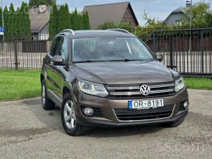 Brūns Volkswagen Tiguan 2011 Jelgava, ar dzinēja tilpumu 2.00 L un nobraukumu 242 tūkst. km par 9990 €, foto 1 vietnē AUTOMOTO.COM.LV