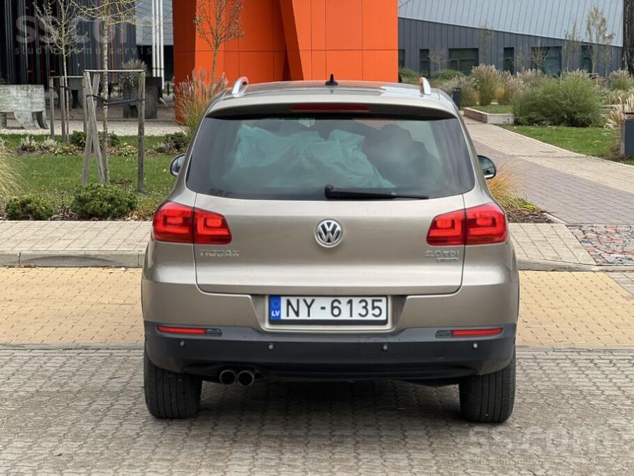 Brūns Volkswagen Tiguan 2012 Rīga, ar dzinēja tilpumu 2.00 L un nobraukumu 248 tūkst. km par 7490 €, foto 4 vietnē AUTOMOTO.COM.LV