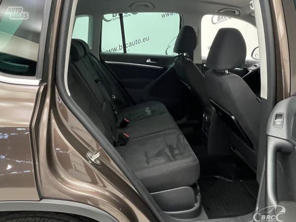 Brown Volkswagen Tiguan 2012 in Avizieniai, with an engine capacity of 2.00 L and mileage of 241 thousand km for 8900 €, photo 9 on AUTOMOTO.COM.LV