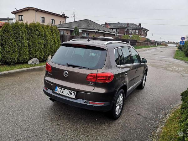 Brown Volkswagen Tiguan 2012 in Klaipeda, with an engine capacity of 1.40 L and mileage of 180 thousand km for 4999 €, photo 7 on AUTOMOTO.COM.LV