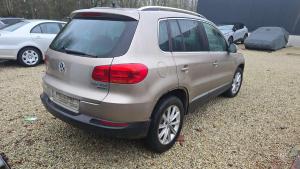 Brown Volkswagen Tiguan 2012 in Siauliai, with an engine capacity of 1.97 L and mileage of 260 thousand km for 5300 €, photo 2 on AUTOMOTO.COM.LV