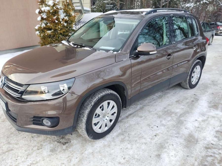 Brūns Volkswagen Tiguan 2012 Utena, ar dzinēja tilpumu 1.39 L un nobraukumu 125 tūkst. km par 7500 €, foto 4 vietnē AUTOMOTO.COM.LV