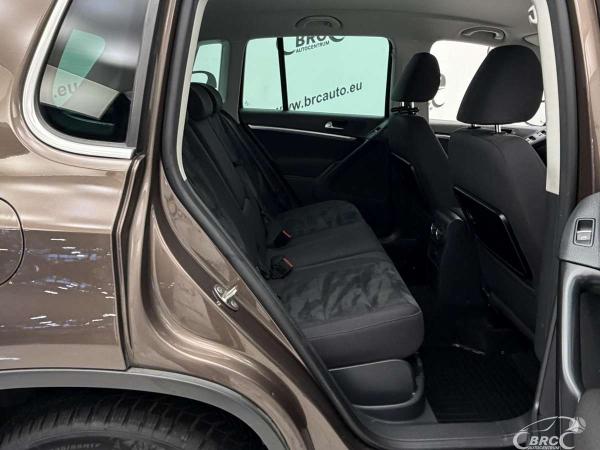 Brūns Volkswagen Tiguan 2012 Viļņa, ar dzinēja tilpumu 1.97 L un nobraukumu 241 tūkst. km par 7900 €, foto 10 vietnē AUTOMOTO.COM.LV