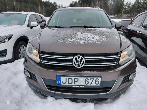 Brūns Volkswagen Tiguan 2012 Viļņa, ar dzinēja tilpumu 1.97 L un nobraukumu 370 tūkst. km par 8200 €, foto 2 vietnē AUTOMOTO.COM.LV