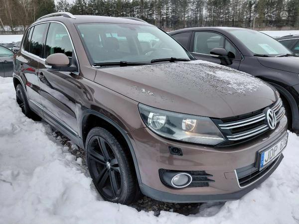 Brūns Volkswagen Tiguan 2012 Viļņa, ar dzinēja tilpumu 1.97 L un nobraukumu 370 tūkst. km par 8200 €, foto 3 vietnē AUTOMOTO.COM.LV
