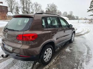 Brūns Volkswagen Tiguan 2012 Utena, ar dzinēja tilpumu 1.39 L un nobraukumu 120 tūkst. km par 7250 €, foto 4 vietnē AUTOMOTO.COM.LV