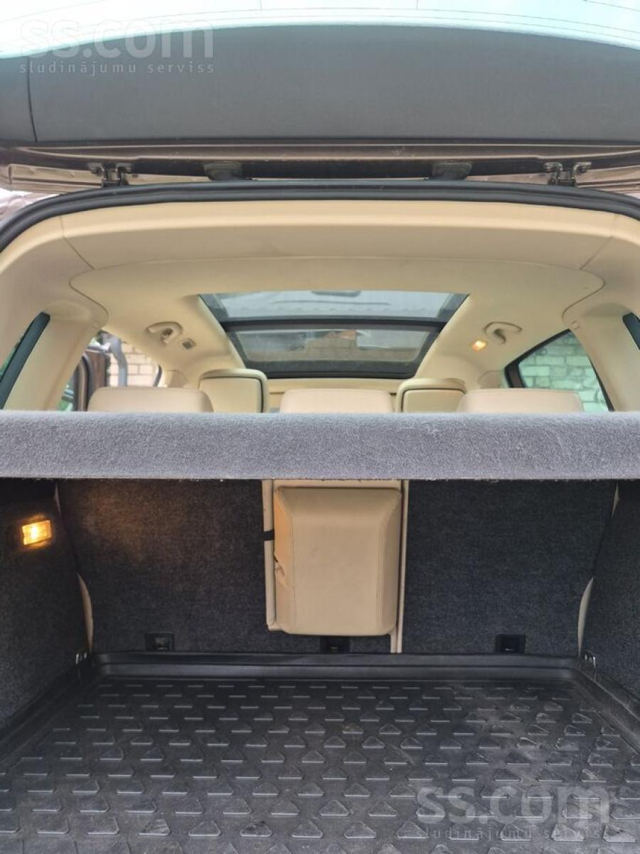 Brown Volkswagen Tiguan 2012 in Jelgava, with an engine capacity of 2.00 L and mileage of 324 thousand km for 6490 €, photo 11 on AUTOMOTO.COM.LV