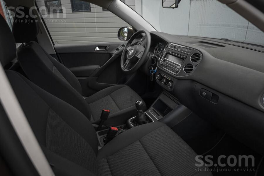 Brūns Volkswagen Tiguan 2012 Jelgava, ar dzinēja tilpumu 1.40 L un nobraukumu 167 tūkst. km par 9900 €, foto 10 vietnē AUTOMOTO.COM.LV