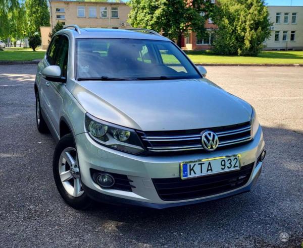 Brown Volkswagen Tiguan 2012 in Siauliai, with an engine capacity of 1.98 L and mileage of 150 thousand km for 5450 €, photo 1 on AUTOMOTO.COM.LV
