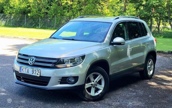 Brown Volkswagen Tiguan 2012 in Siauliai, with an engine capacity of 1.98 L and mileage of 150 thousand km for 5450 €, photo 2 on AUTOMOTO.COM.LV