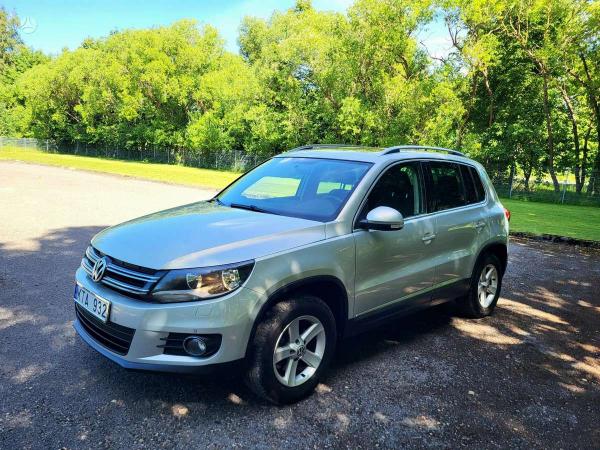 Brown Volkswagen Tiguan 2012 in Siauliai, with an engine capacity of 1.98 L and mileage of 150 thousand km for 5450 €, photo 4 on AUTOMOTO.COM.LV