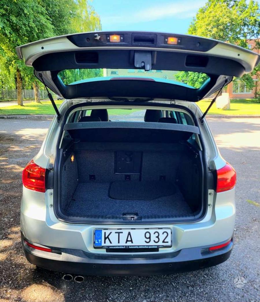 Brown Volkswagen Tiguan 2012 in Siauliai, with an engine capacity of 1.98 L and mileage of 150 thousand km for 5450 €, photo 13 on AUTOMOTO.COM.LV