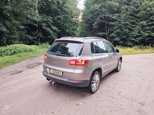 Brown Volkswagen Tiguan 2012 in Kaunas, with an engine capacity of 1.39 L and mileage of 187 thousand km for 4900 €, photo 10 on AUTOMOTO.COM.LV