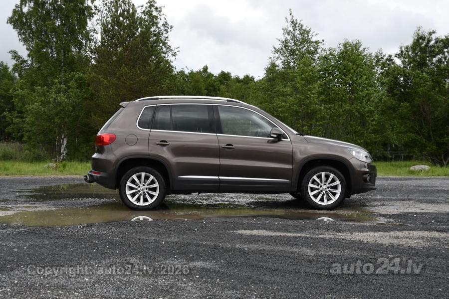 Brown Volkswagen Tiguan 2012 in Tallinn, with an engine capacity of 1.40 L and mileage of 227 thousand km for 8500 €, photo 14 on AUTOMOTO.COM.LV