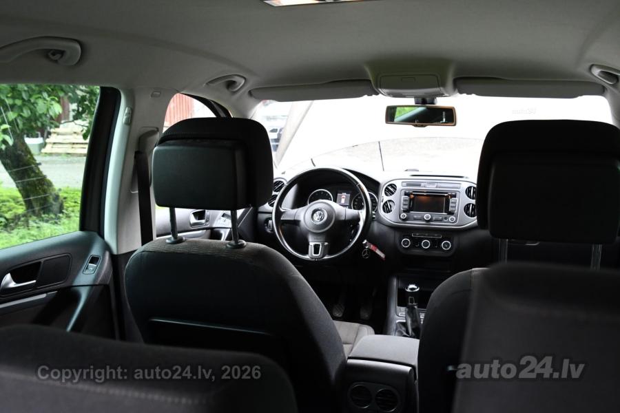Brown Volkswagen Tiguan 2012 in Tallinn, with an engine capacity of 1.40 L and mileage of 227 thousand km for 8500 €, photo 20 on AUTOMOTO.COM.LV