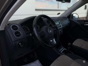 Brown Volkswagen Tiguan 2012 in Kretinga, with an engine capacity of 1.97 L and mileage of 283 thousand km for 7850 €, photo 14 on AUTOMOTO.COM.LV