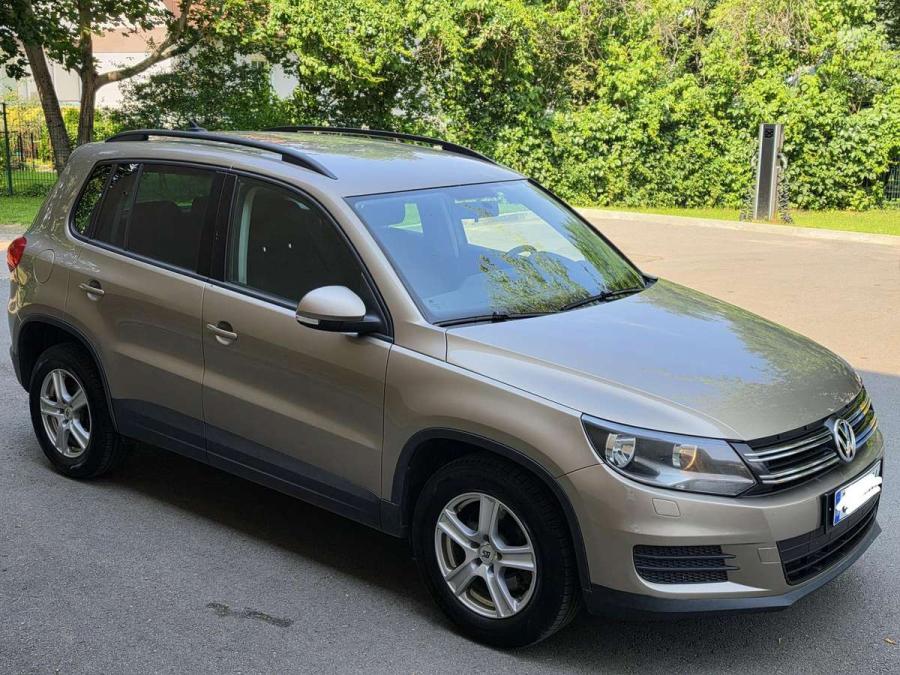 Brown Volkswagen Tiguan 2012 in Silute, with an engine capacity of 1.97 L and mileage of 330 thousand km for 5700 €, photo 9 on AUTOMOTO.COM.LV