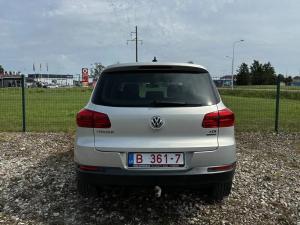 Brūns Volkswagen Tiguan 2012 Saldus, ar dzinēja tilpumu 2.00 L un nobraukumu 279 tūkst. km par 8890 €, foto 7 vietnē AUTOMOTO.COM.LV