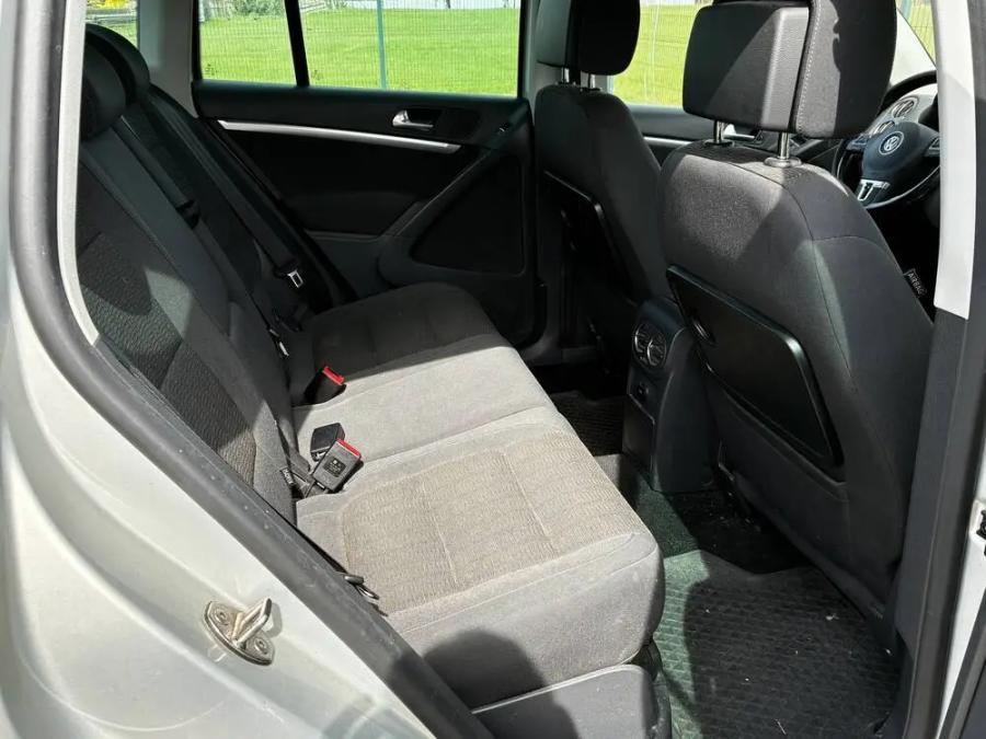 Brūns Volkswagen Tiguan 2012 Saldus, ar dzinēja tilpumu 2.00 L un nobraukumu 279 tūkst. km par 8890 €, foto 9 vietnē AUTOMOTO.COM.LV