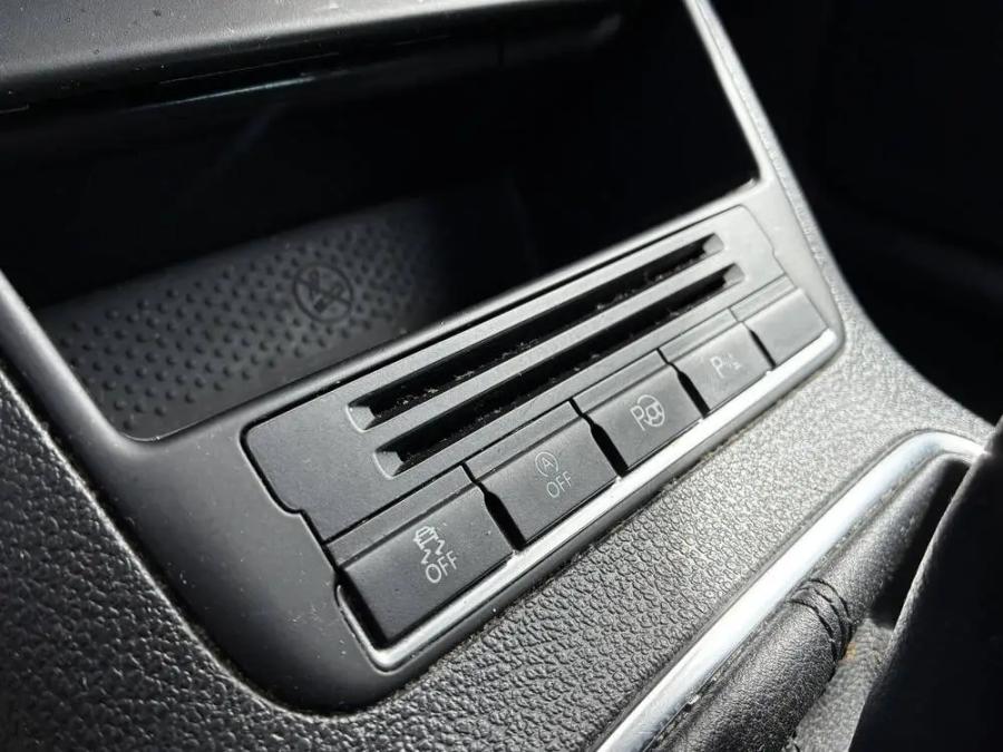 Brūns Volkswagen Tiguan 2012 Saldus, ar dzinēja tilpumu 2.00 L un nobraukumu 279 tūkst. km par 8890 €, foto 12 vietnē AUTOMOTO.COM.LV